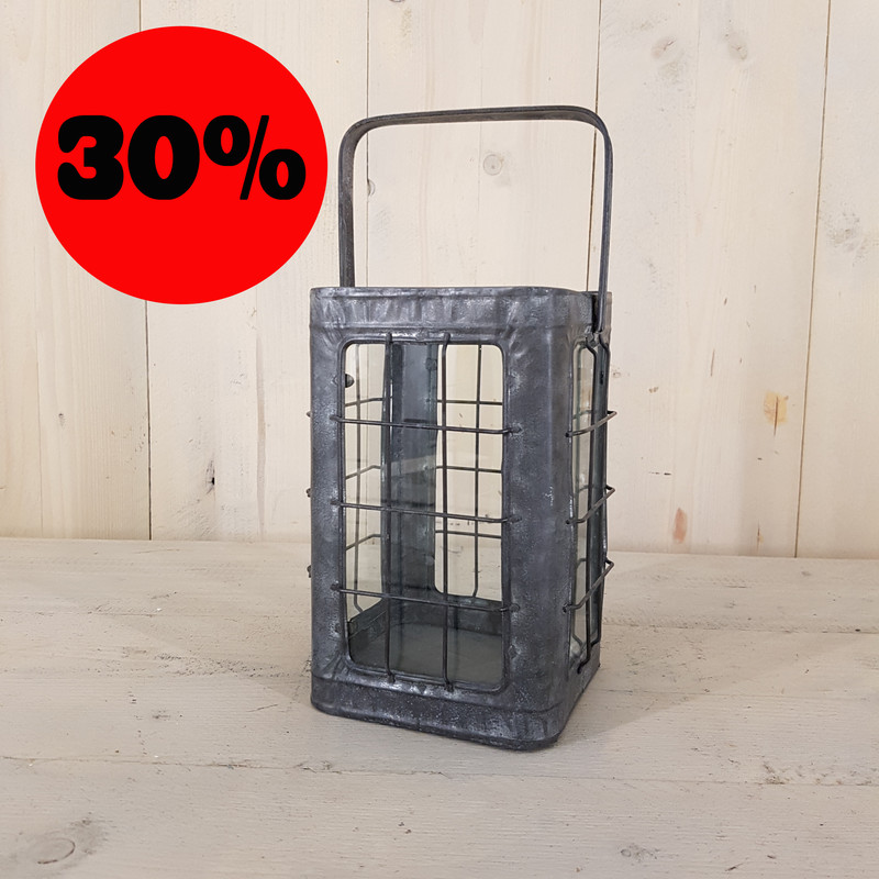 Photophore en métal et fil de fer